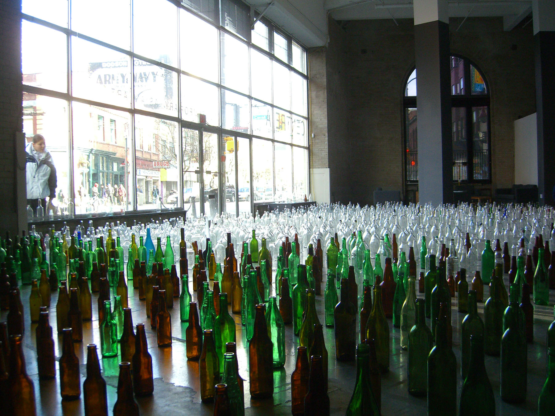 1 / 4 Overflow process, photo: Hank Bull